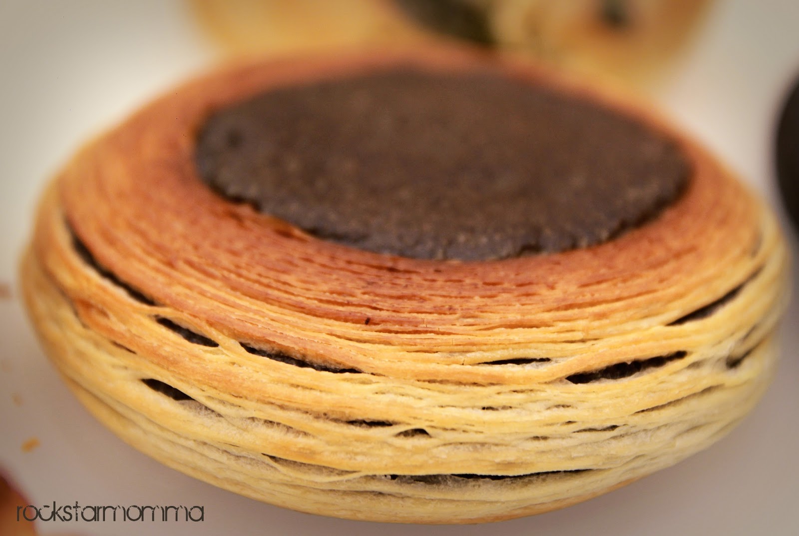 BreadTalk Unveils New Breed of Bread at the Opening of its SM Aura ...