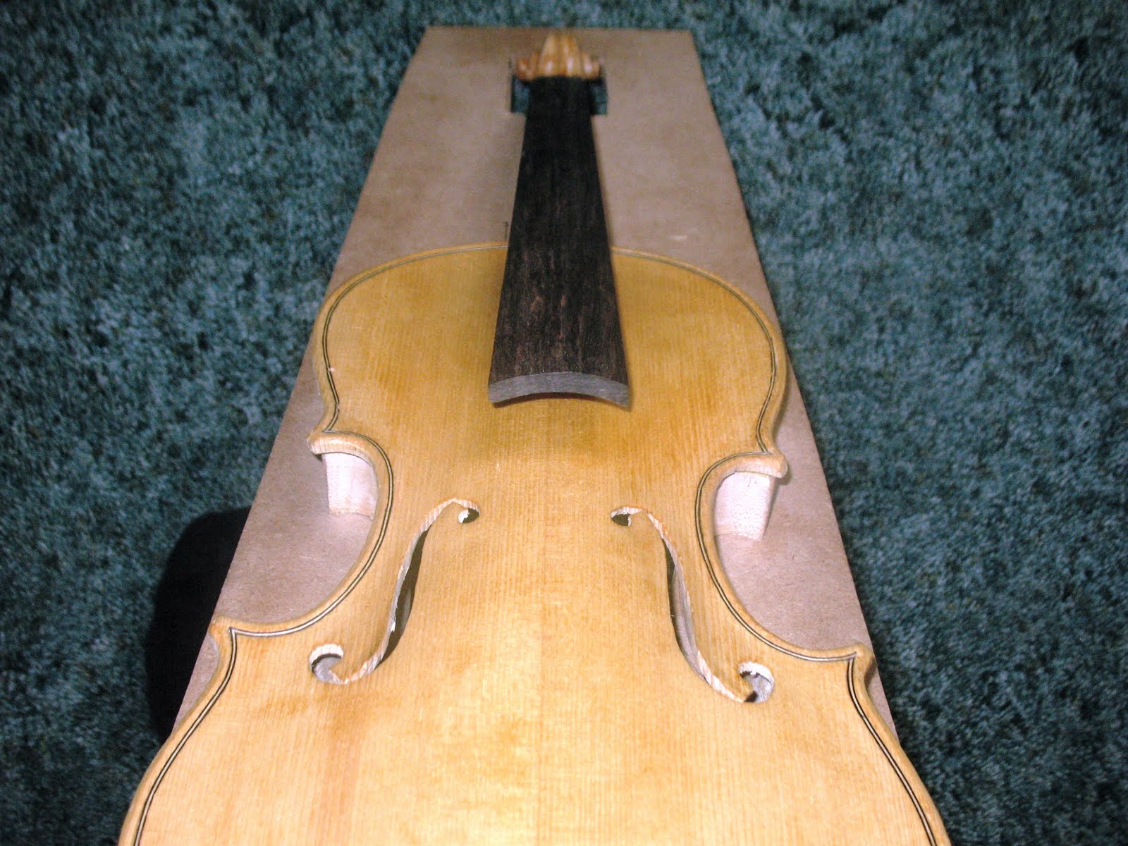 Ken's violin making: Neck fitting