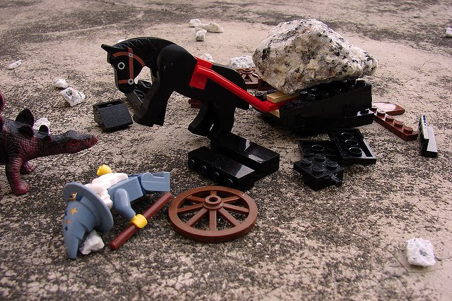 Delta's D&D Hotspot: Stones Through the Ages -- Giant Throwing