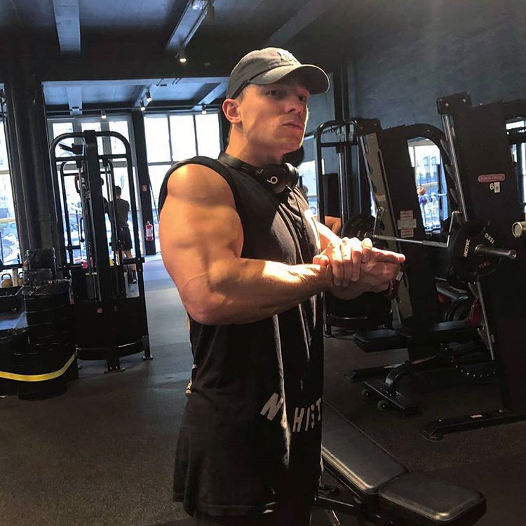 the beauty of male muscle: Jonas