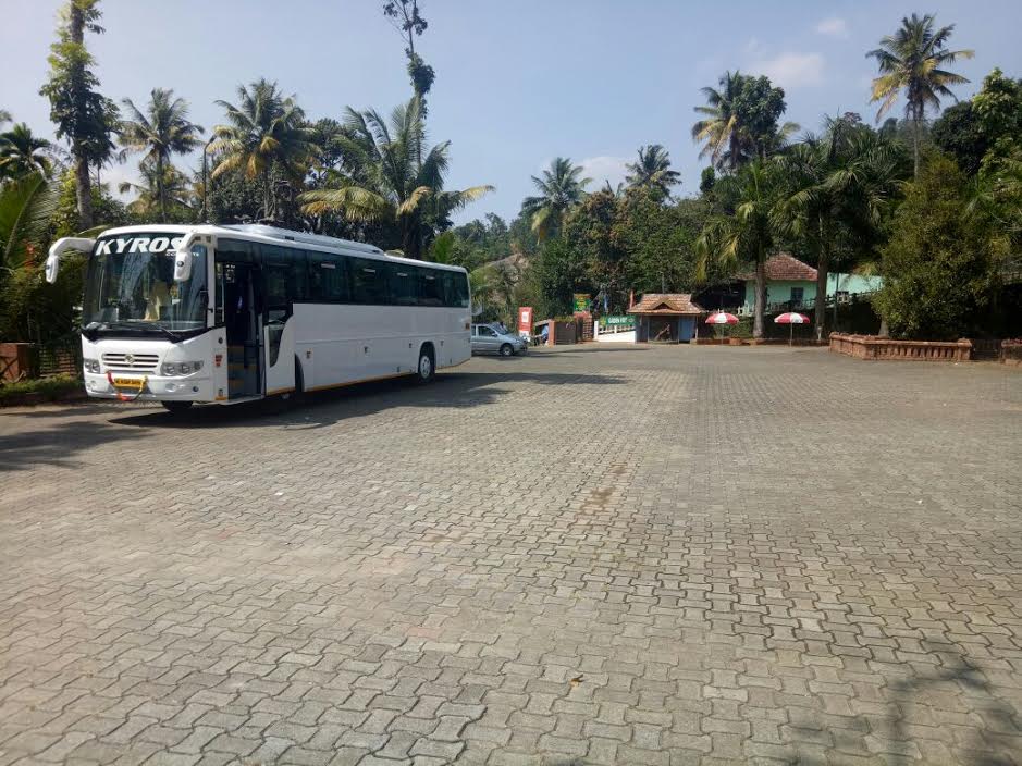 New AC Volvo Fort Kochi to Munnar Low Floor Bus Service Timings with ...