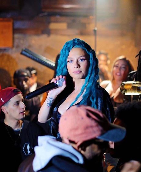 Mariah Lynn Celebrates The Release Of Her New Video #TabReloaded ...