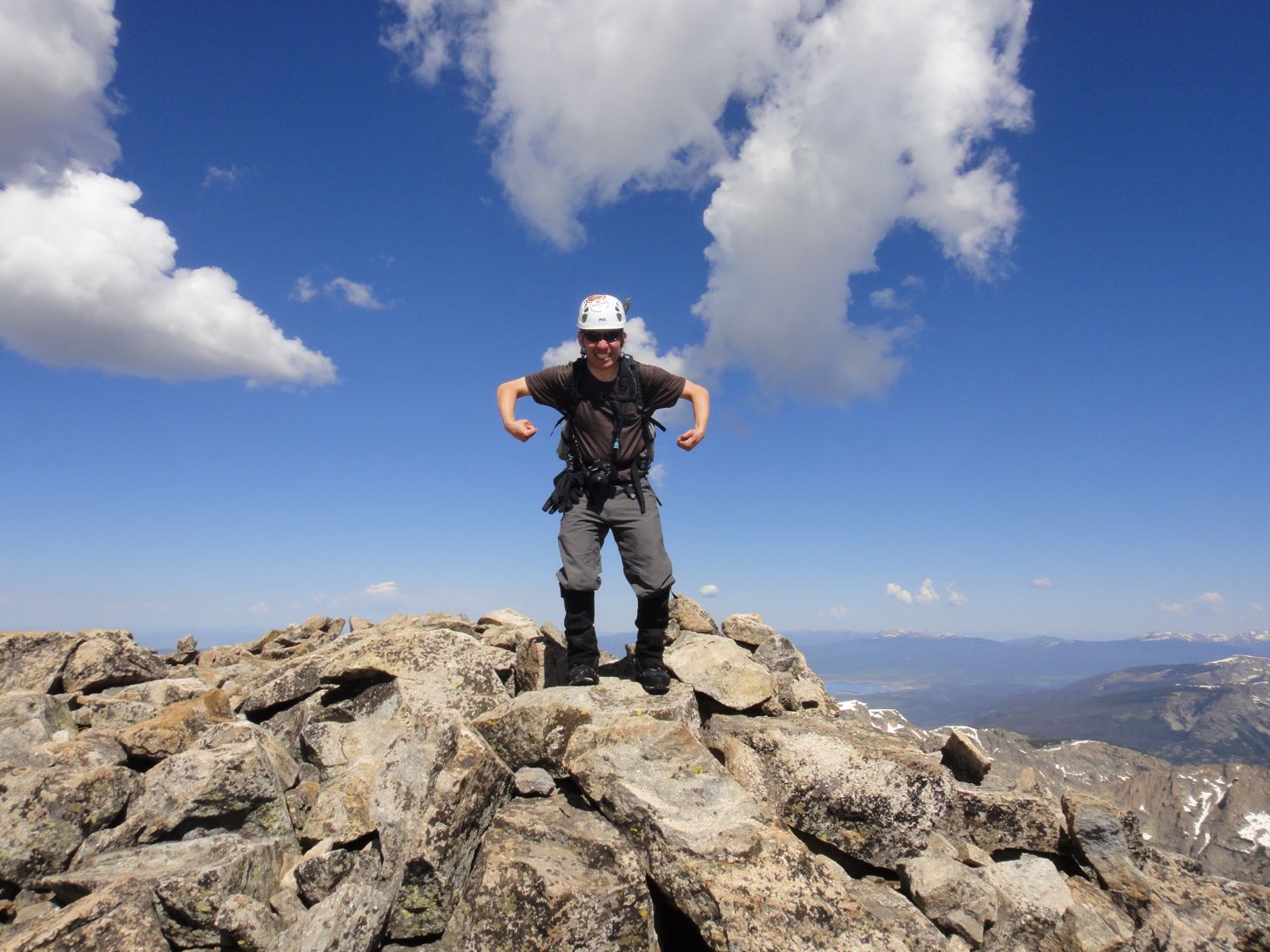 Hiking Rocky Mountain National Park: Apache Peak via Queens Way couloir.
