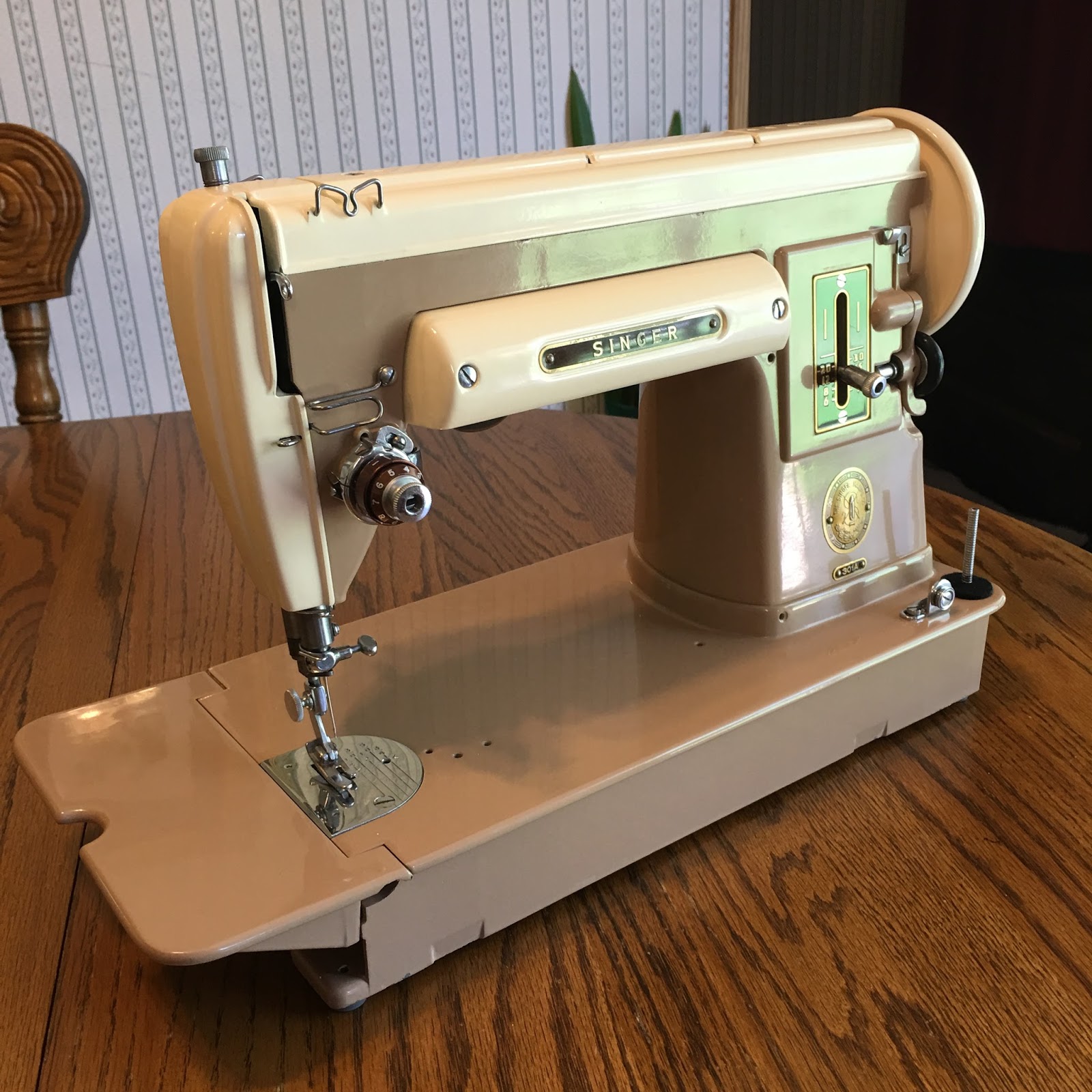 It's Daffycat: Singer 301A Restoration