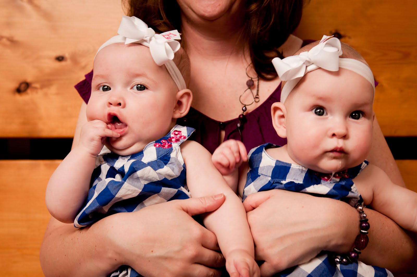 Simply Tarrah: 6 month old twin girls!!