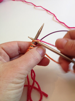 nellknits: Wrapped Provisional Cast-on Tutorial