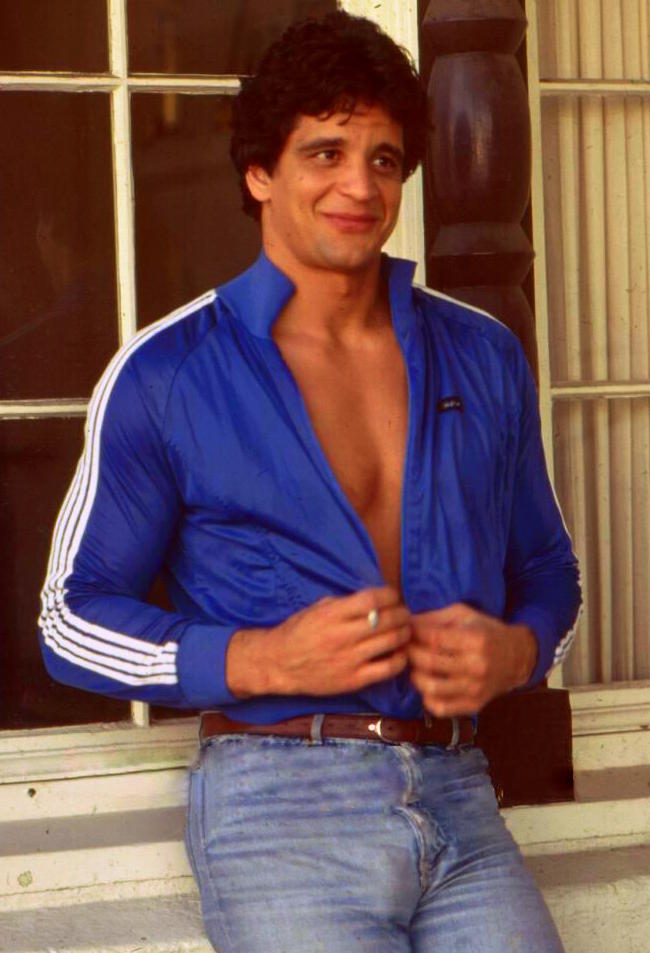 Poseidon's Underworld: Bursting with Bulges!