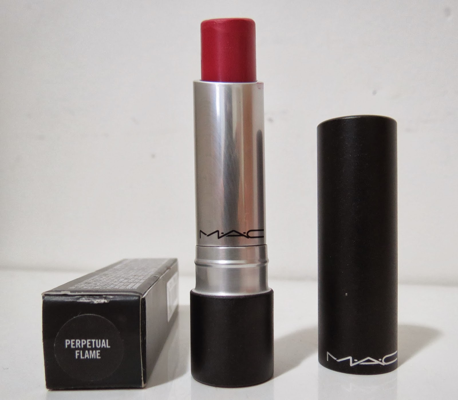 Mundo Beauté: Lipstick Mac Pro Longwear: Perpetual Flame