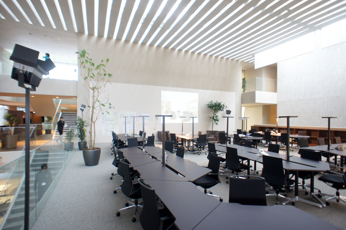 japan-architects.com: 小堀哲夫による「NICCAイノベーションセンター」