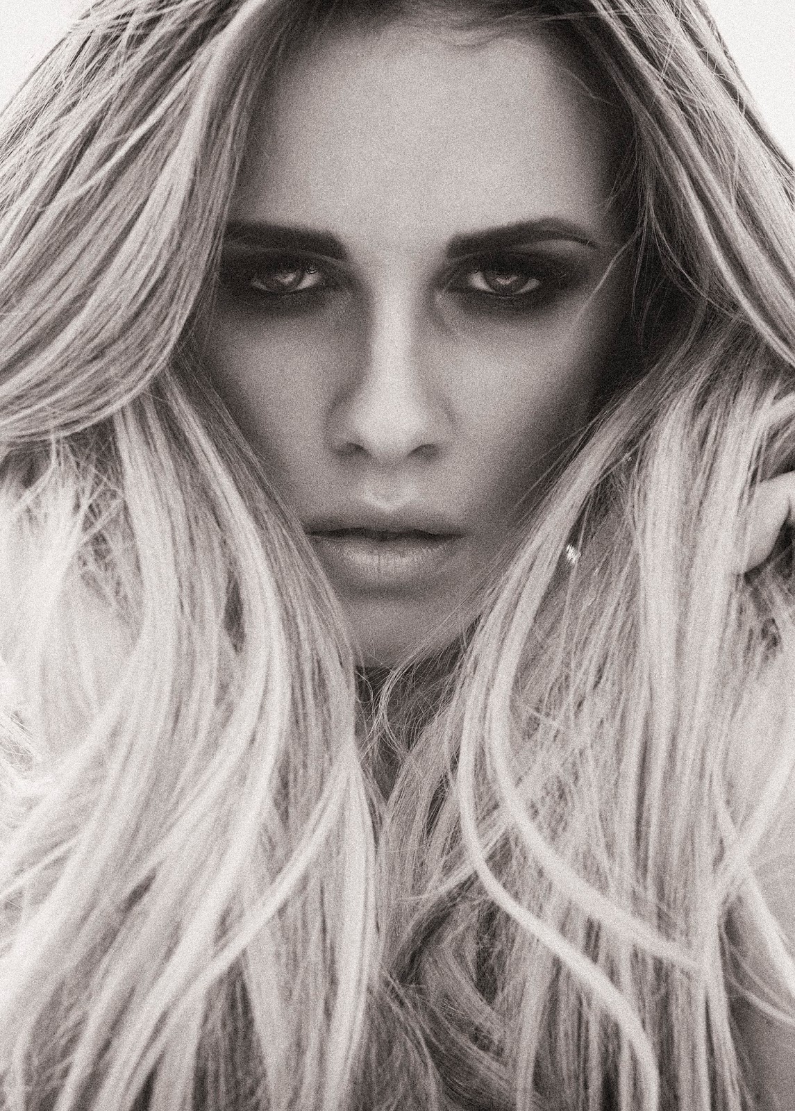 Lipstick Gossip by: Clothes Encounter: Holly Keating