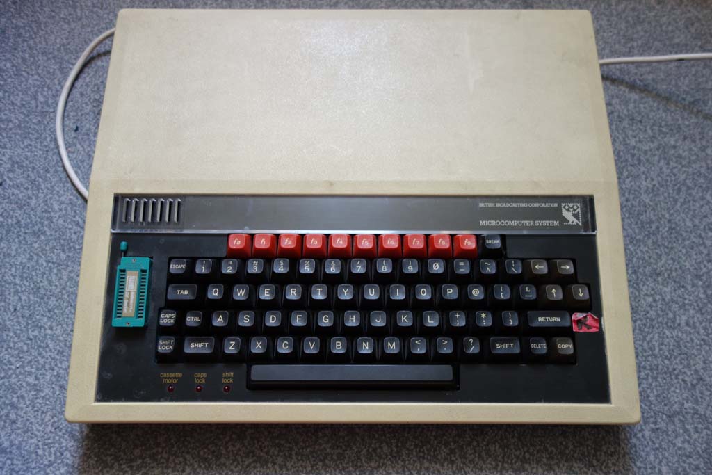 Mr Tom's World: BBC Micro Model B Repair and Restoration Project