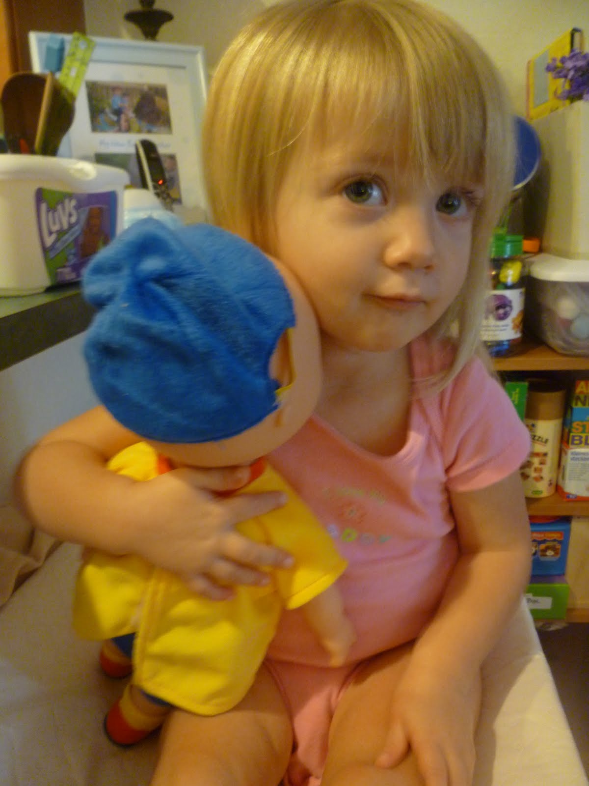 CAILLOU CLASSIC DOLL AND CAILLOU BATH TIME VEHICLE REVIEW - Mama to 6 ...