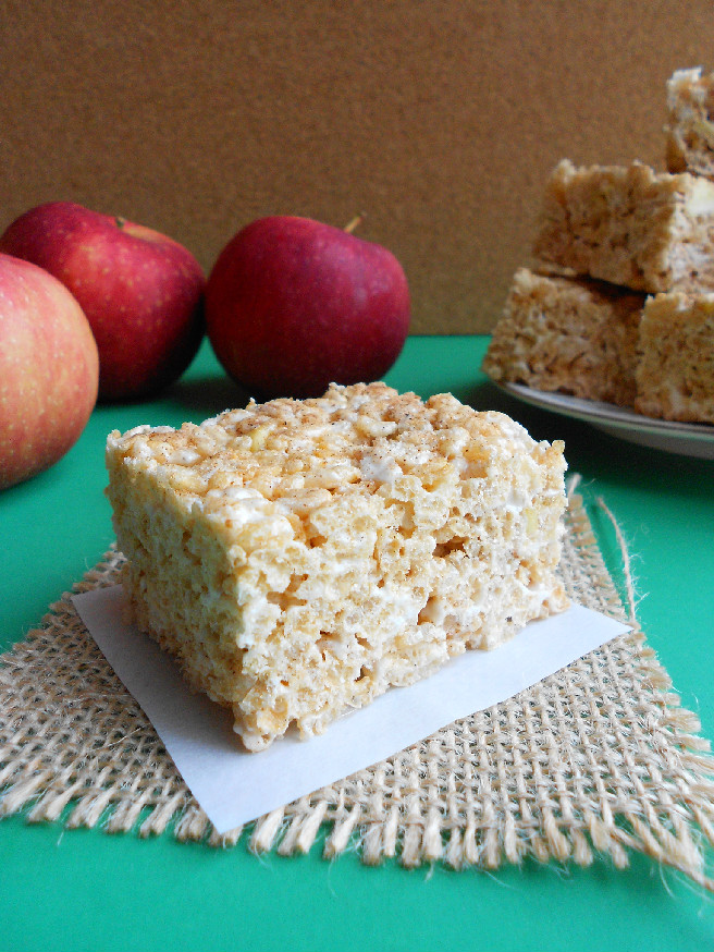 Brown Butter Apple Pie Rice Krispie Treats - Confessions of a ...