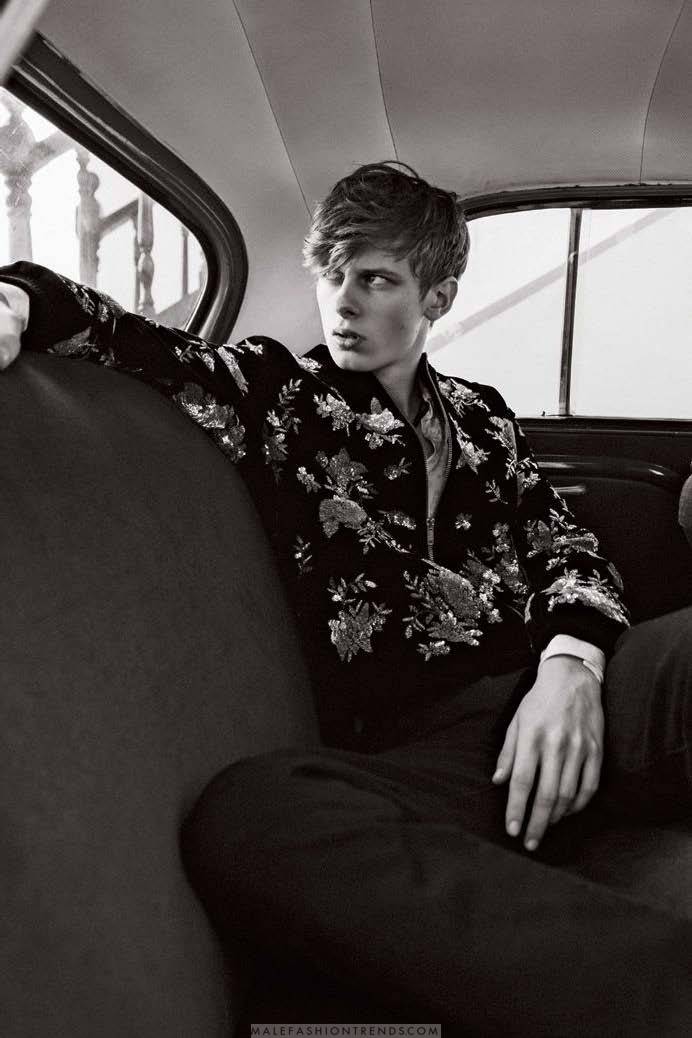 Luke Barham para Essential HommeMagazine por Byron Mollinedo