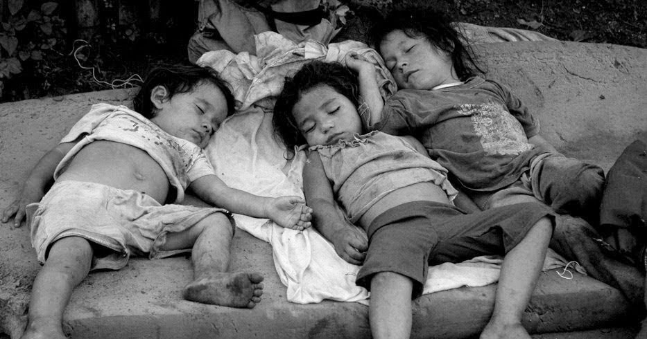 Lanzados a la miseria | Décimas Espinelas y Poemas