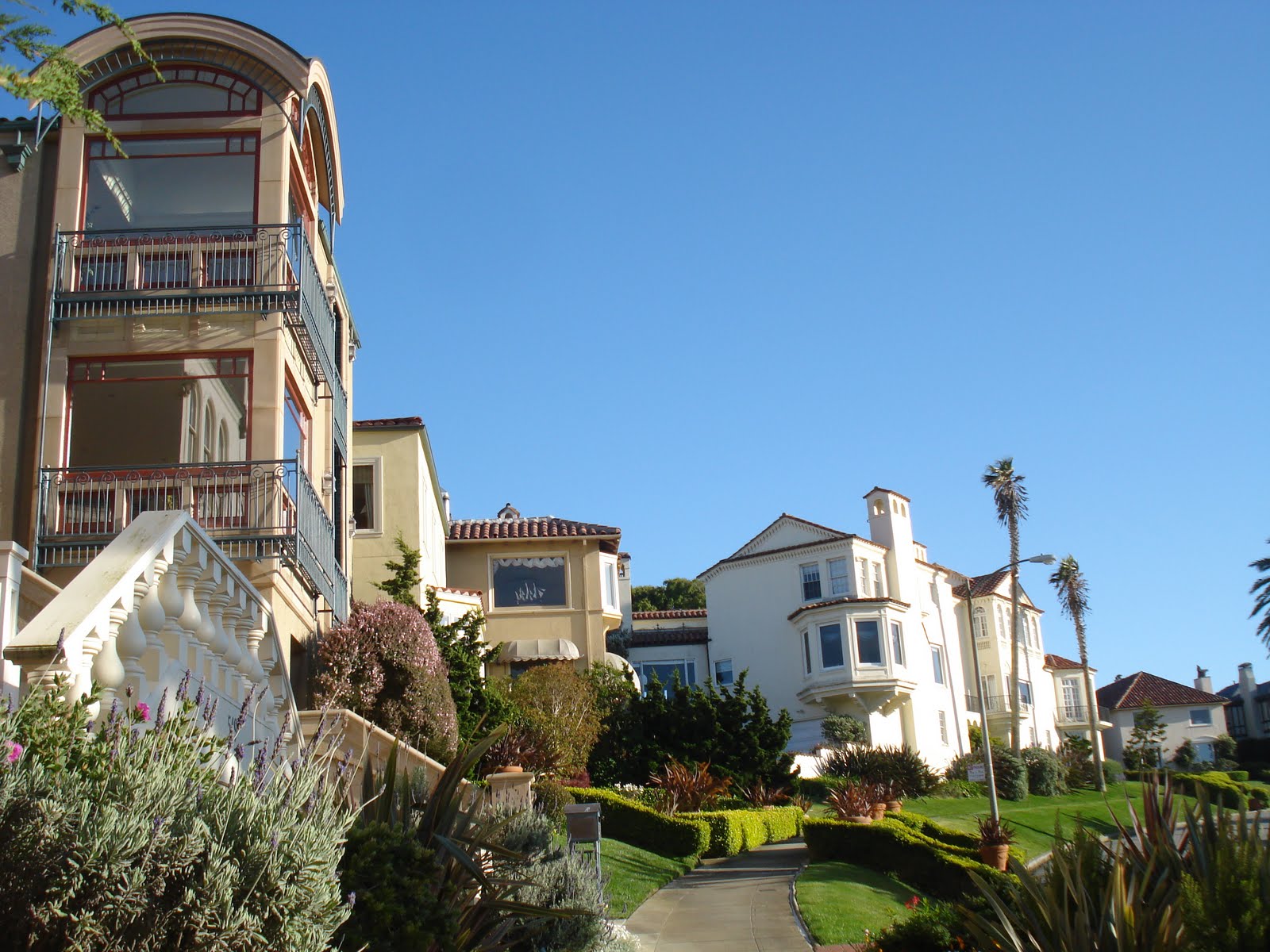 2.6 miles in Sea Cliff / Land's End