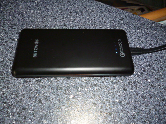 Moni´s Blog: BlitzWolf 10000mAh Powerbank im Test