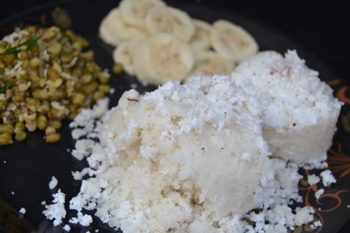 Vaniensamayalarai: Arisi mavu puttu