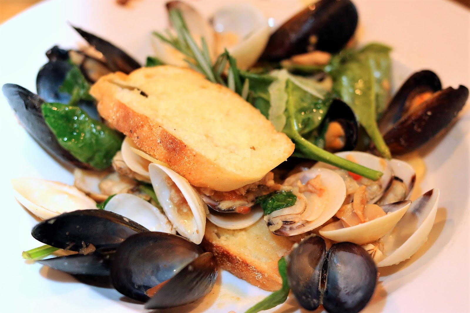 Travel Eats: Huntley Food Adventure | chicago foodie girl