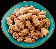 paleric: GUYURIA WITH A TWIST...OR A ROLL?