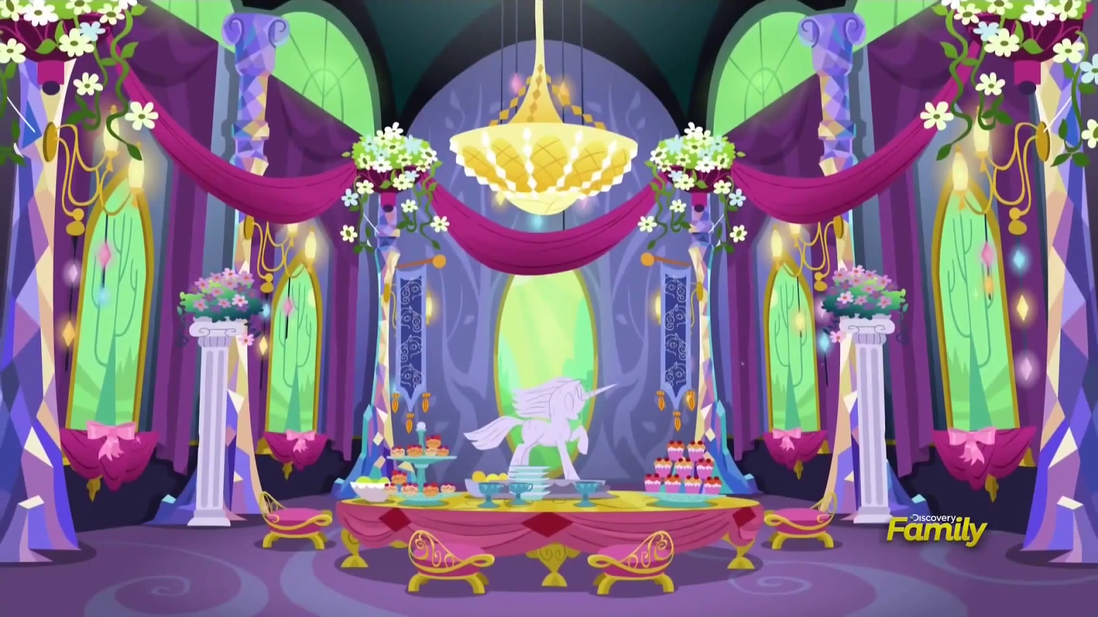 Equestria Daily - MLP Stuff!: "Castle Sweet Castle" Background look!