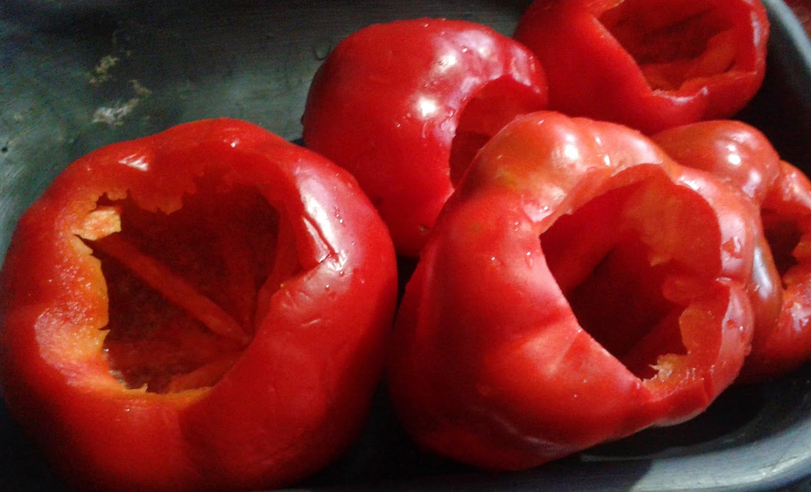 Conjunción de Alegrías y Sabores: Ajíes morrones rojo rellenos