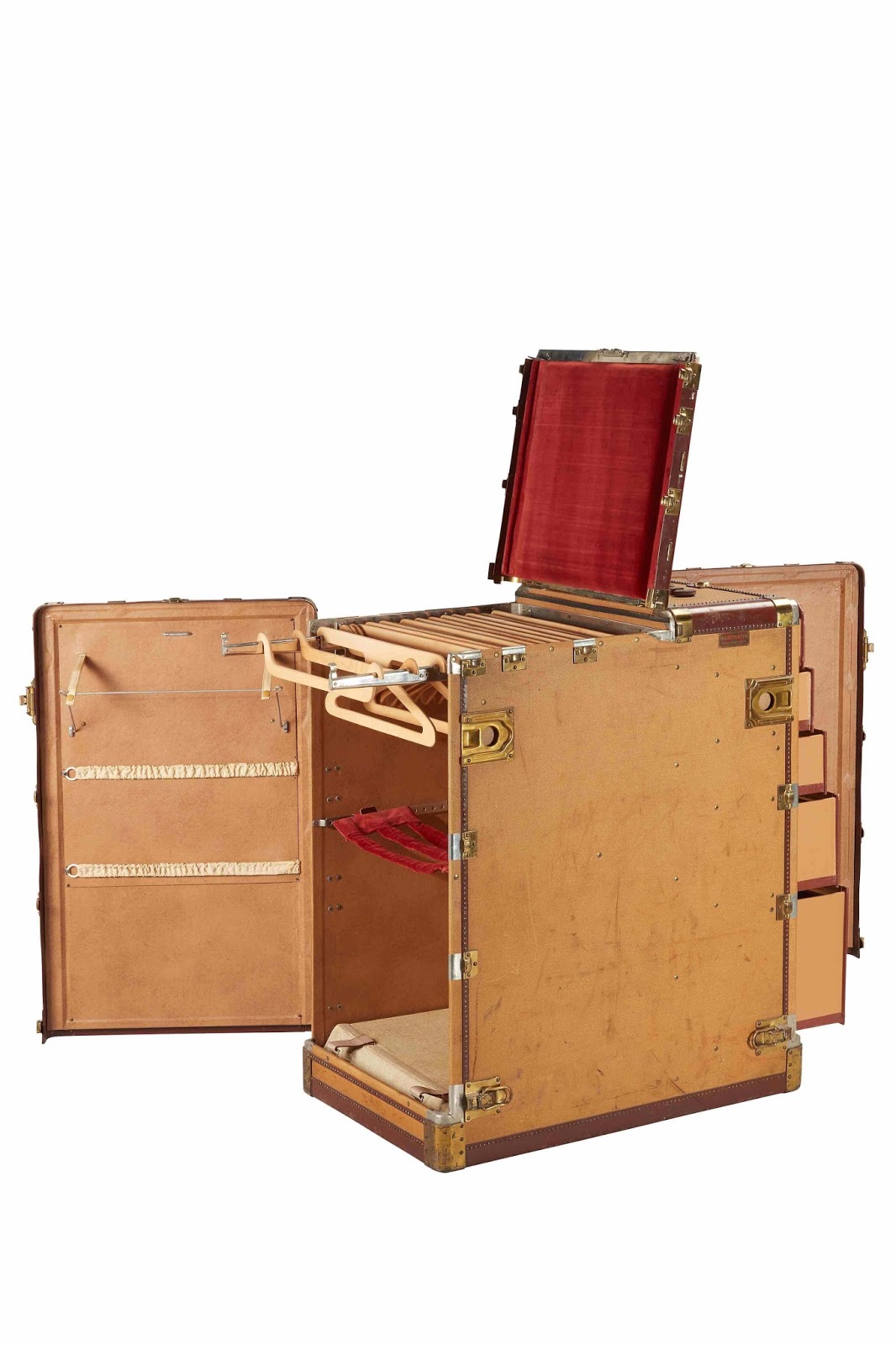 men's styling: HARTMANN LAUNCHES TRUNK SHOW INTO HARRODS