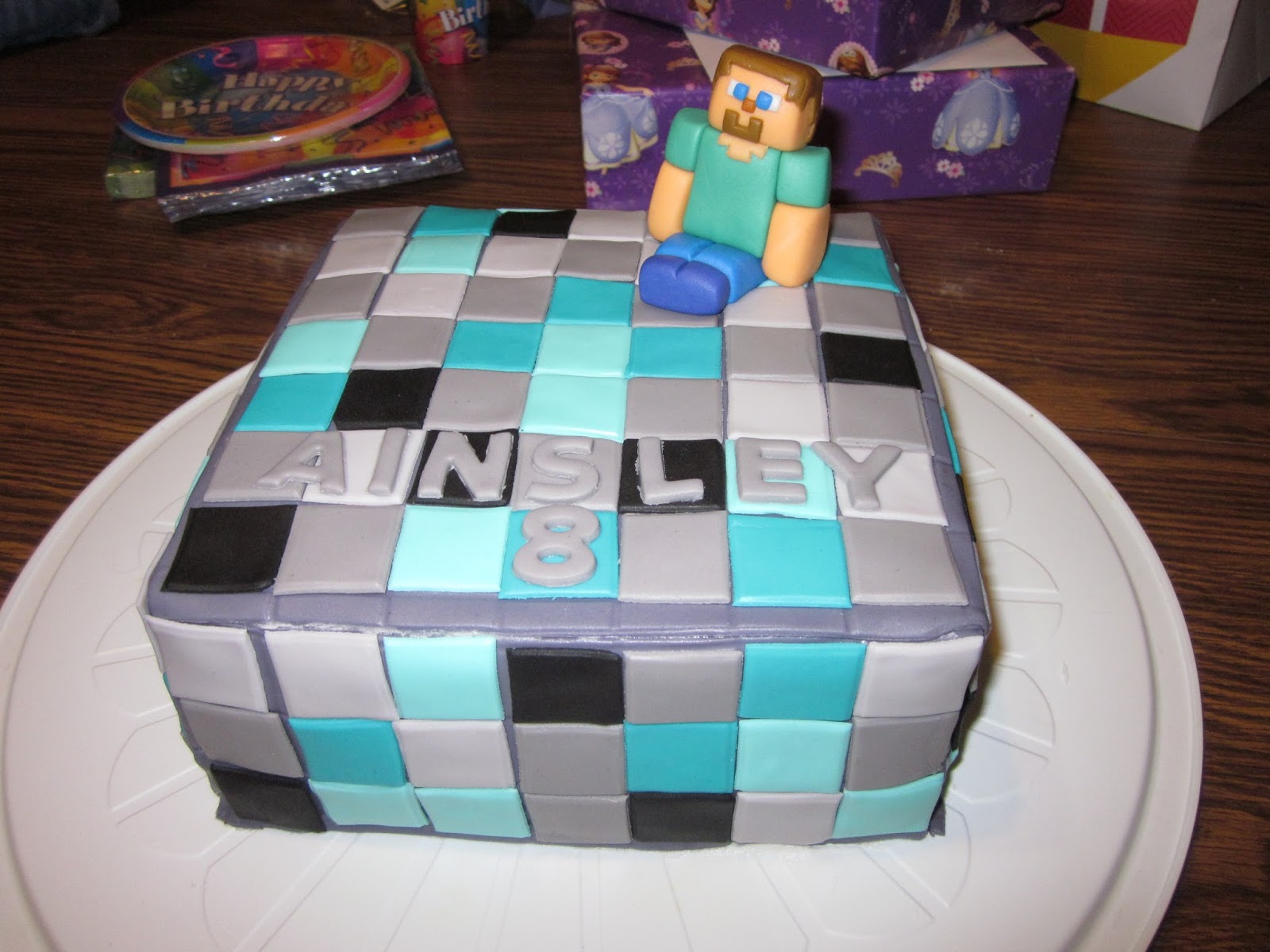 Sugar On The Brain: Minecraft Diamond Block Cake