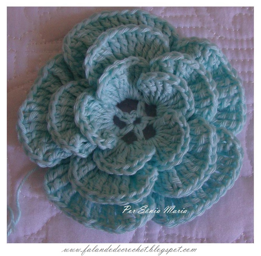 FLOR DE CROCHE MARAVILHOSA