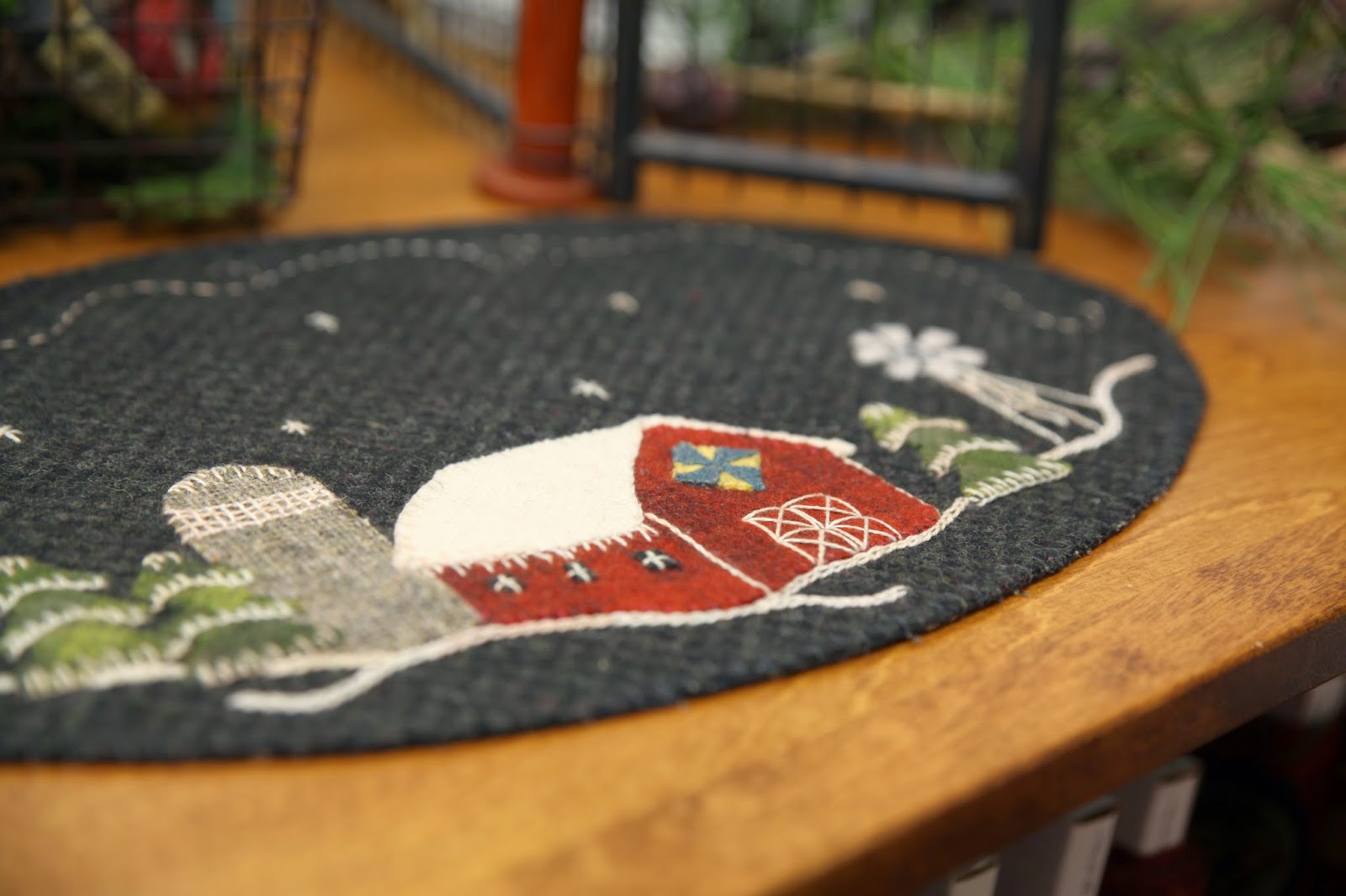 Black Sheep Woolens: The Woolen Needle