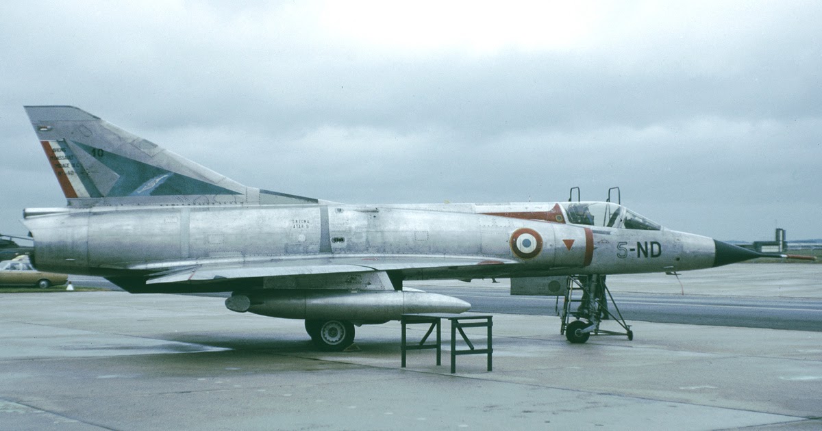 Fulcrum Spotter: LLEGADA DE LOS AVIONES MIRAGE 5P AL PERU