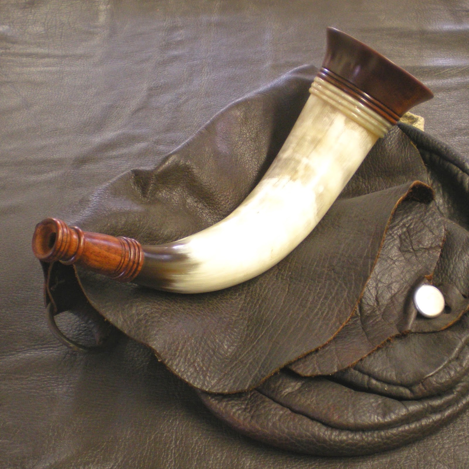 Contemporary Makers: Blowing Horn by Eric Armstrong