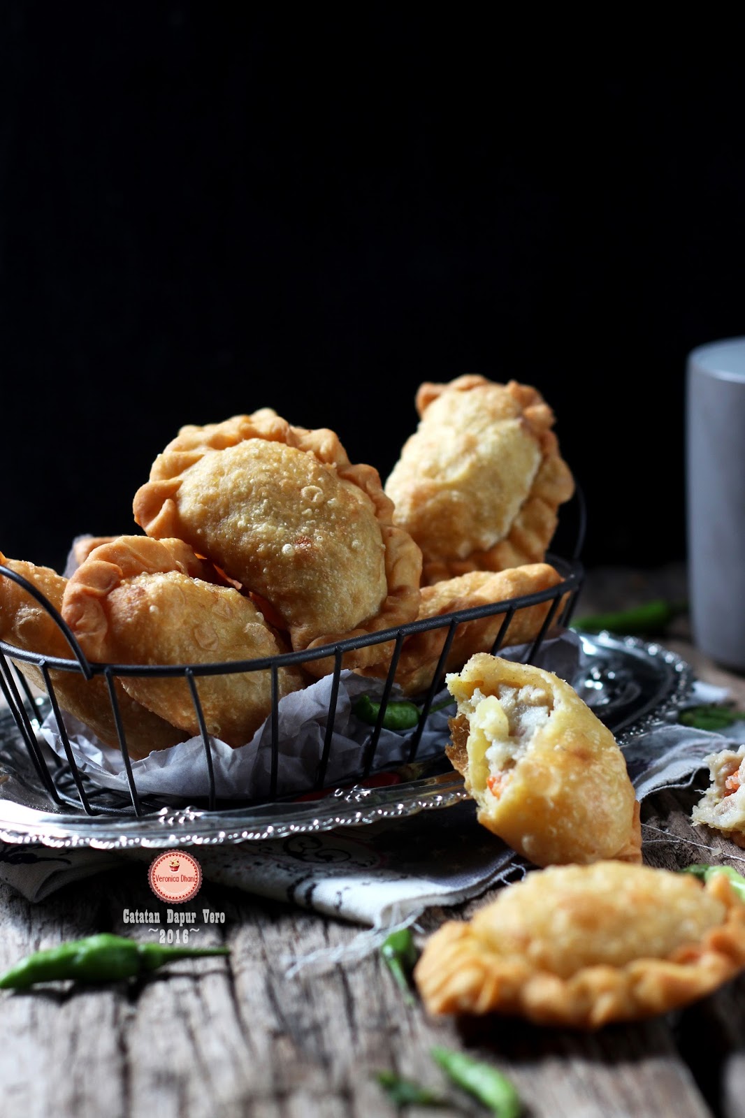 PASTEL RAGOUT AYAM SAYUR - Tombo Luwe