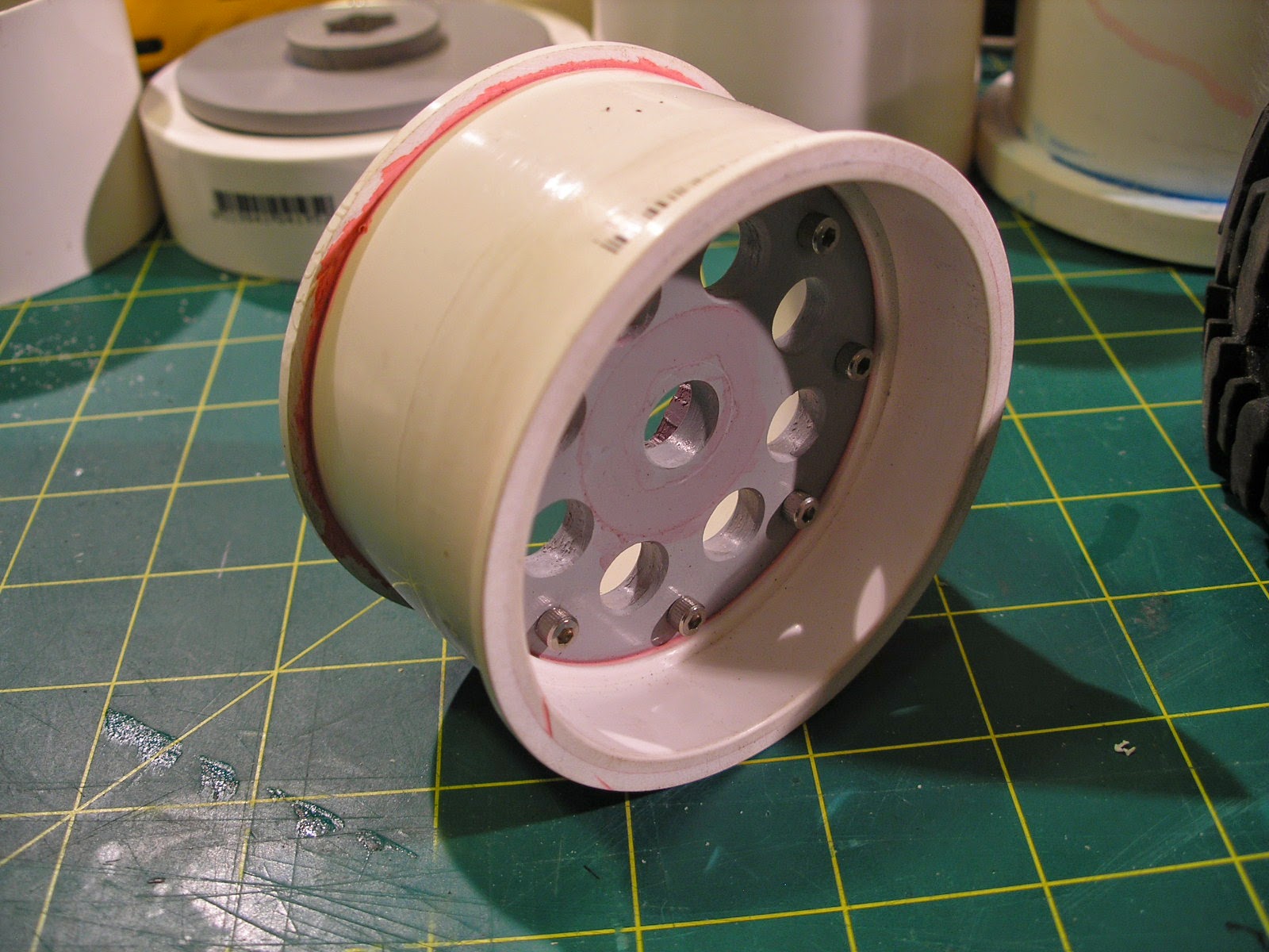 RC Sci Fi: Giant Tyres and DIY PVC wheels