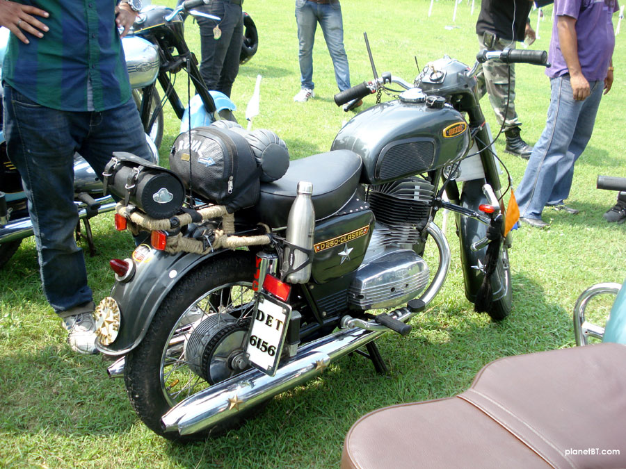 Jawa Yezdi club delhi