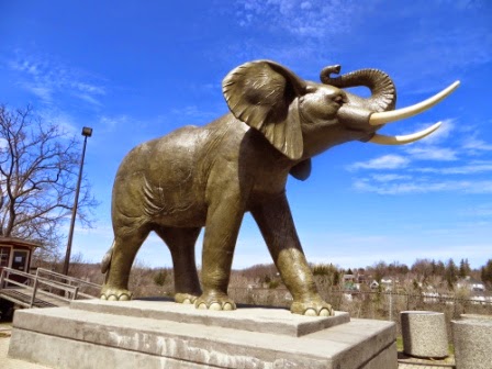 Teena in Toronto: Jumbo the Elephant Monument, St. Thomas, ON