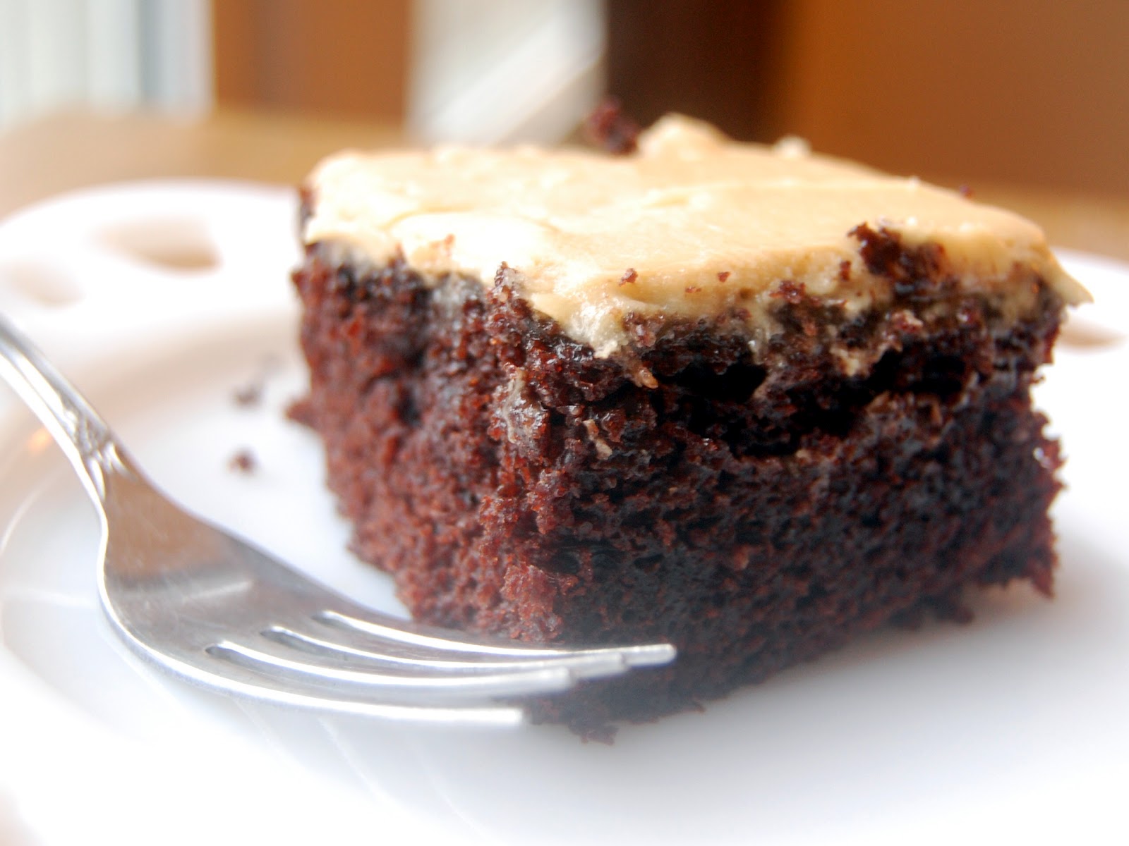 Cassie Craves: Mocha Snack Cake with Peanut Butter Cream Cheese Frosting