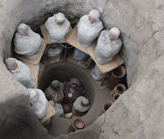 Necrópolis de nuestros antepasados Quitus: COSMOVISIÓN DE LOS QUITUS