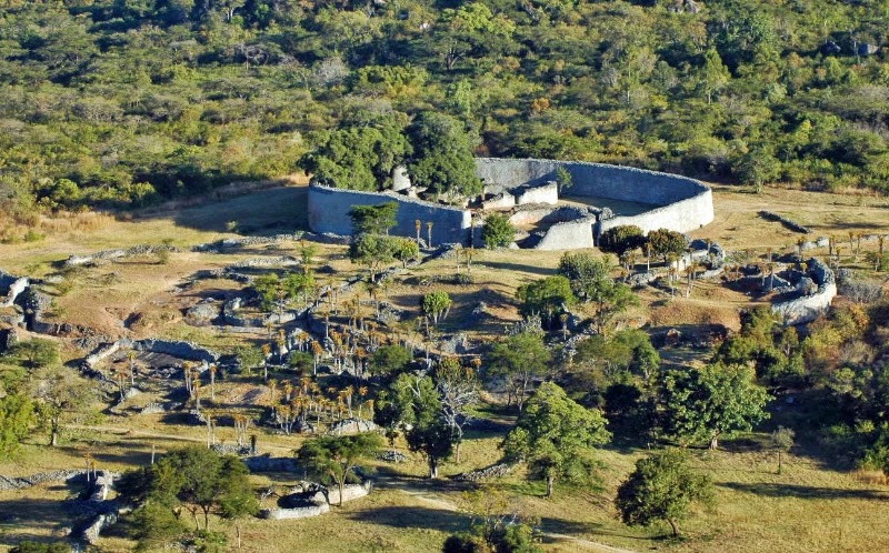 African Albums: Great Zimbabwe and it's wall..
