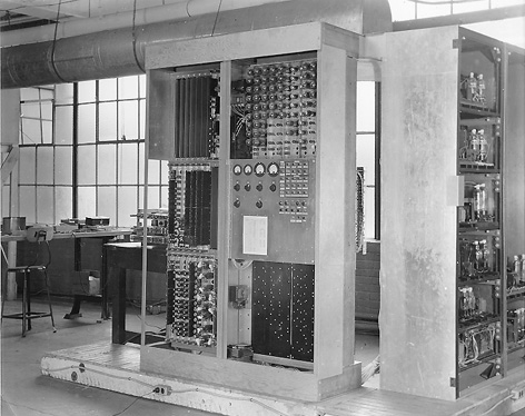 eureka: EARLY COMPUTER
