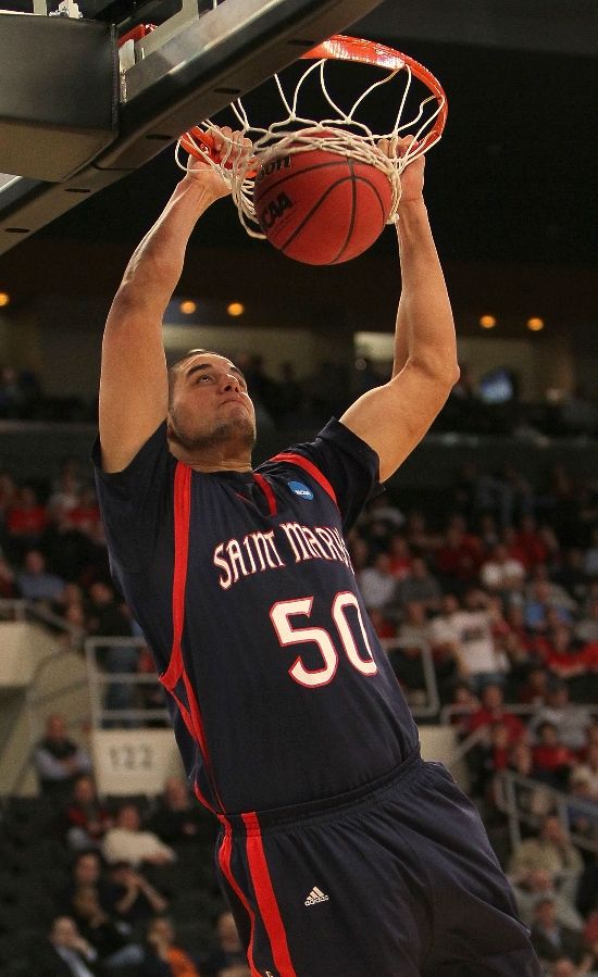 BOYET'S HOOPS-WATCH: TNT FINDS TOWER OF POWER IN OMAR SAMHAN