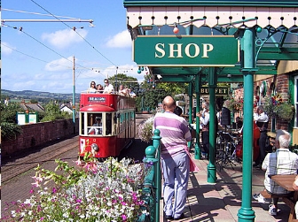 Public Transport Experience: Look, Smart Trams! Kool! [4]