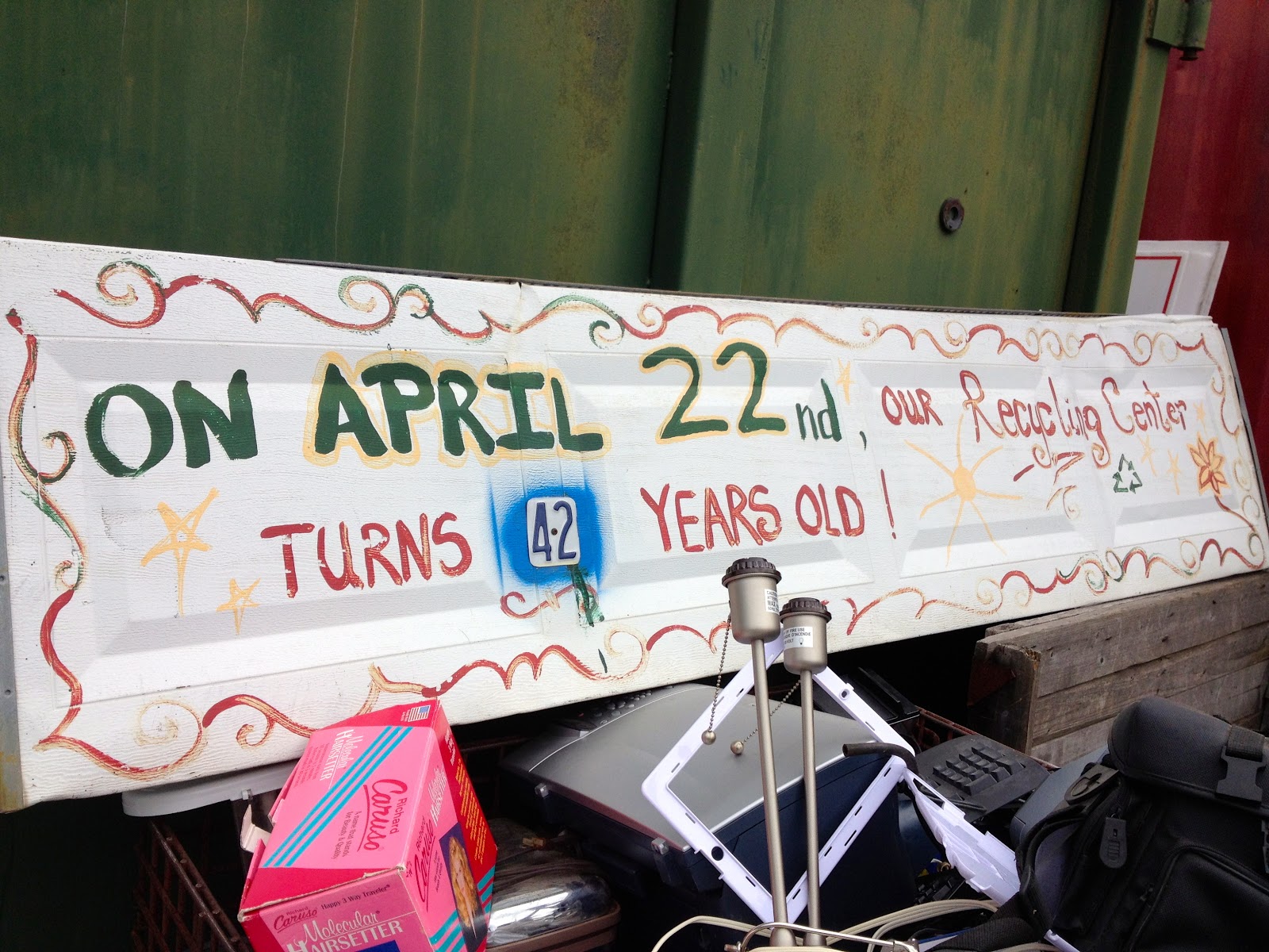 The Happy Nomads : Recycling Center Field Trip