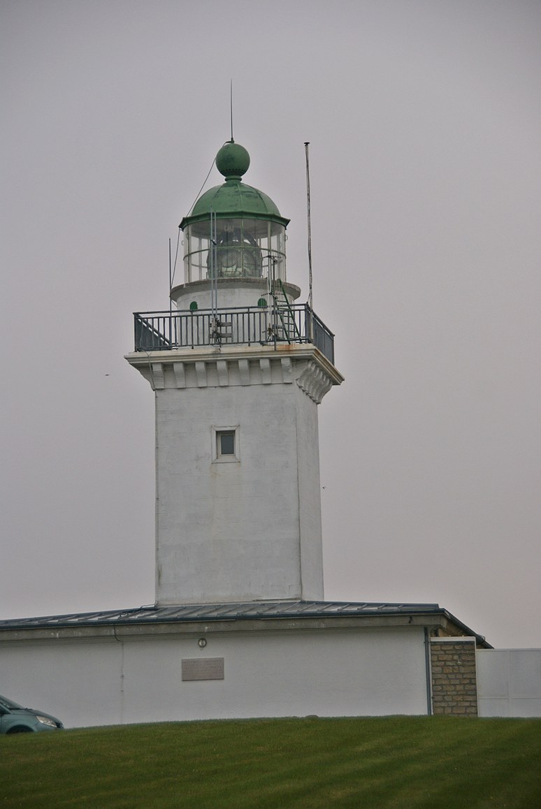 Neal's Lighthouse Blog: Vers-Sur-Mer Lighthouse, Vers-Sur-Mer, Normandy ...