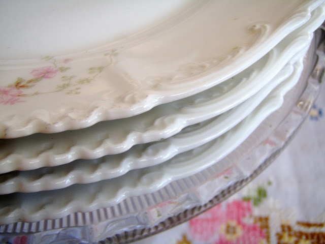 Cabin & Cottage, etc.: Pretty French Plates