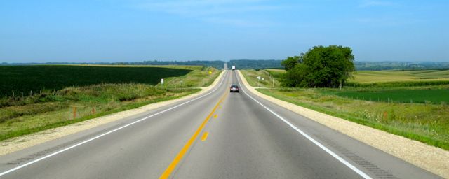 Macgellan: US Hwy 30: Iowa Express