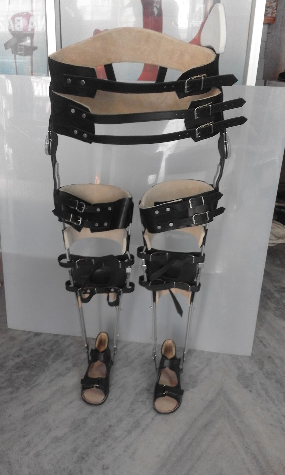 Leg Braces for (SCI)
