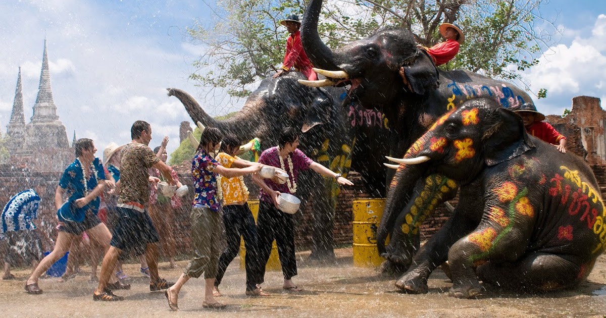 Experience Thingyan - Burmese Water Festival | Vietnam travel blog