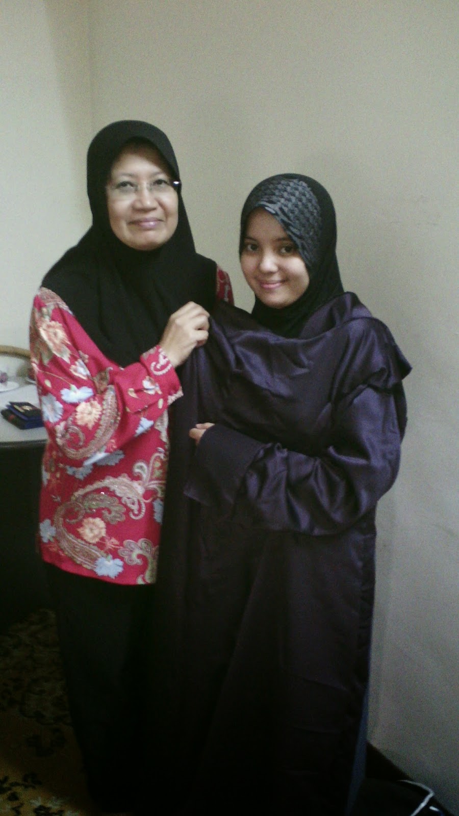 Khaty Sew: Yang dah belajar..tayang fotos saja lah