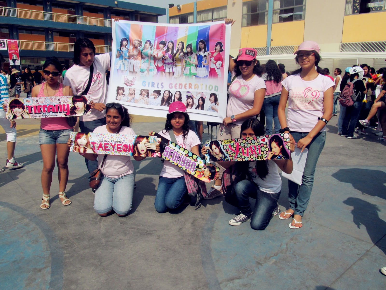 . andrealycious ♔ : Kpop Peru Festival + New acquisitions